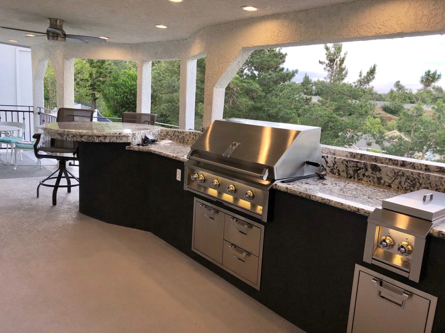 Outdoor Kitchen Gallery - BBQ Grills, BBQ Smokers, & Outdoor Kitchens ...